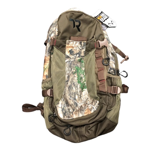 Realtree | Bags | Realtree Edge Propack Camo Backpack Nib | Poshmark